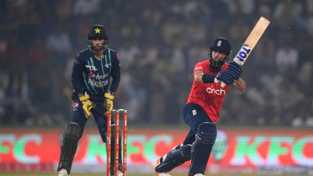 PAK vs ENG 5th T20I HIGHLIGHTS: Pakistan gets the better of England in ...