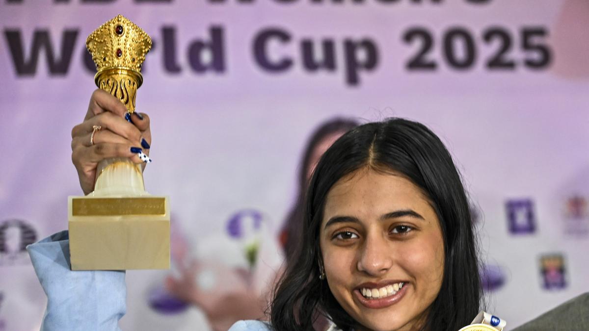 FIDE Ratings: Divya Deshmukh enters top-15 in rankings after World Cup win; Praggnanandhaa ...