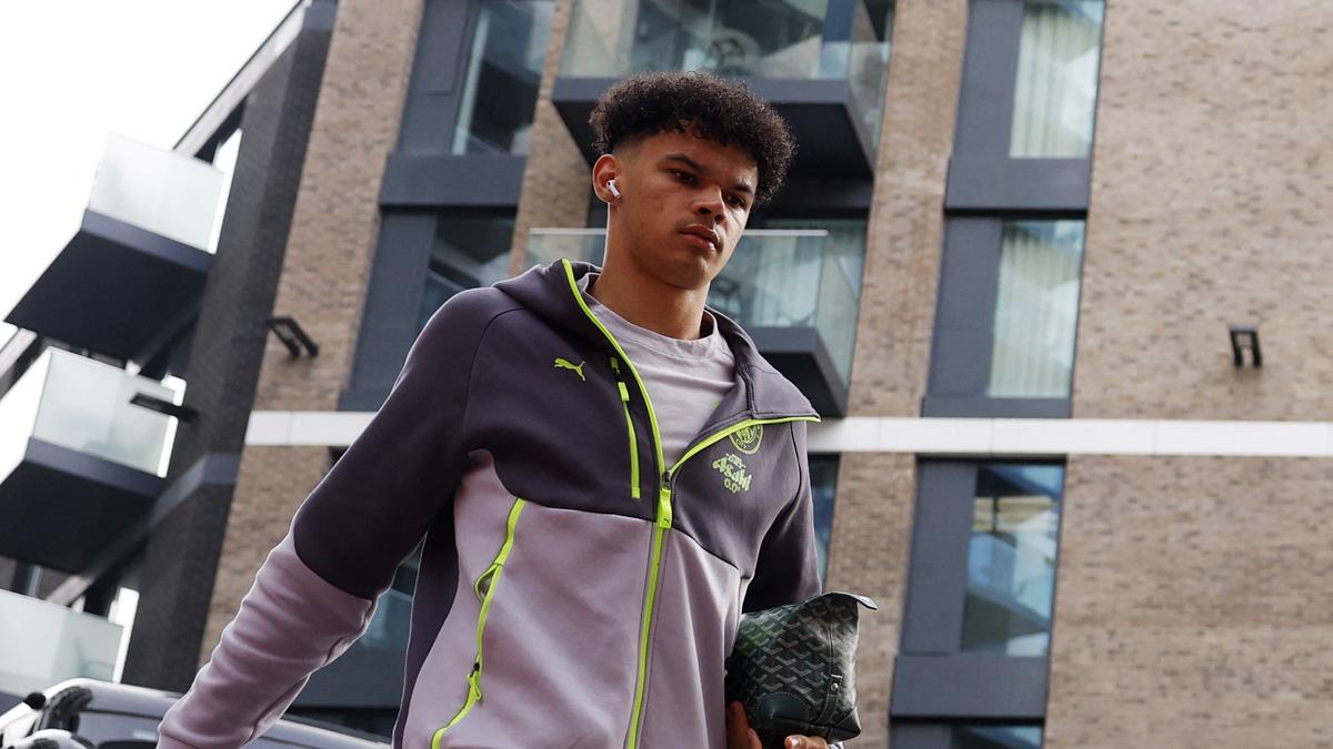 Nico O’Reilly replaces Reece James in England squad for upcoming ...