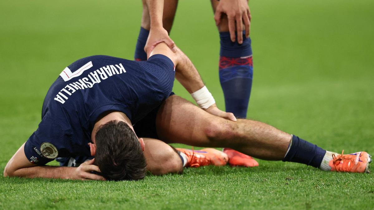 PSG's Kvaratskhelia to Miss Barcelona Champions League trip | Archivo ...