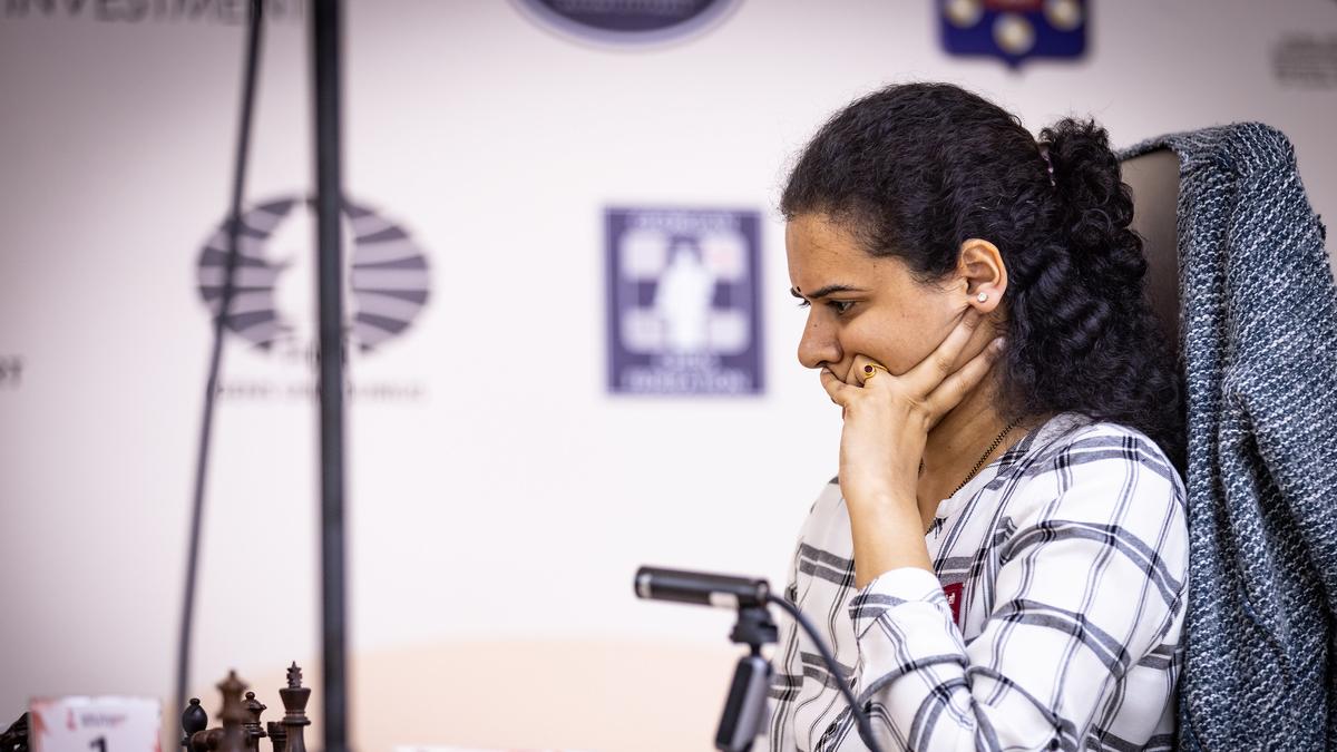 FIDE Women’s World Cup 2025: Koneru Humpy vs Lei Tingjie semifinal ...