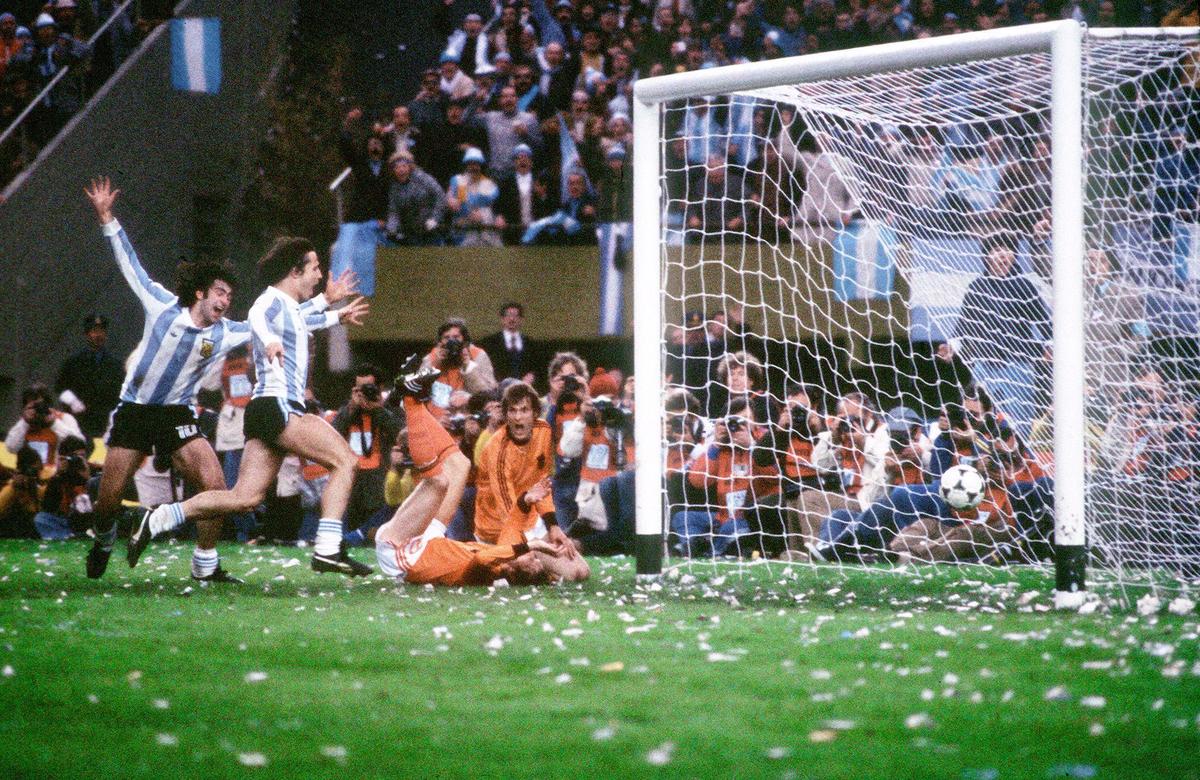 Loyalty could be fatal to Argentina’s World Cup title defence, says ...