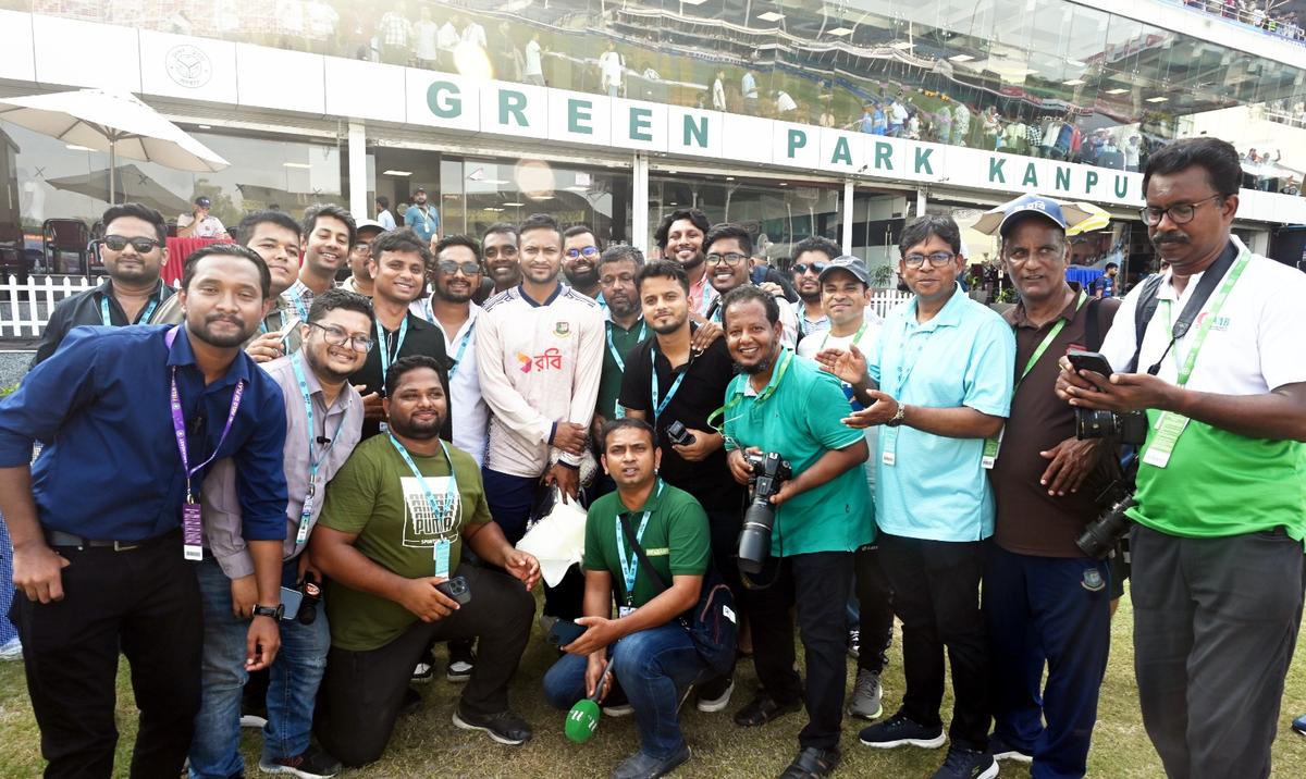 IND vs BAN, 2nd Test: Virat Kohli gifts Shakib his bat after potential ...