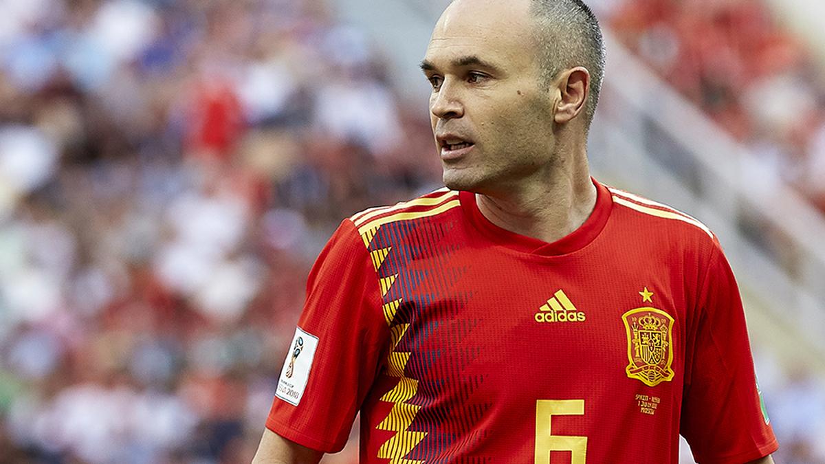 Messi or Suarez should win Qatar World Cup if not Spain, says Luis ...