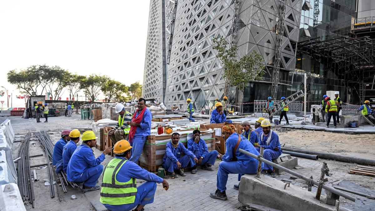 Qatar says migrant worker deaths for FIFA World Cup ‘‘between 400 and ...