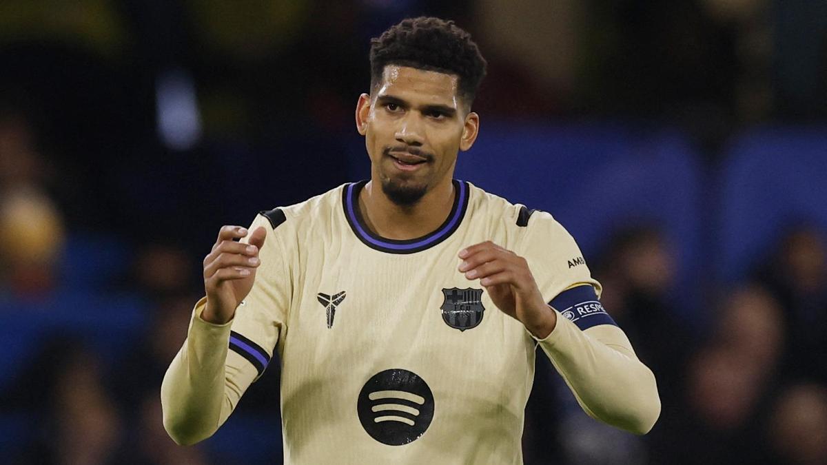 Barcelona vs Espanyol — Ronald Araujo returns to training for the ...