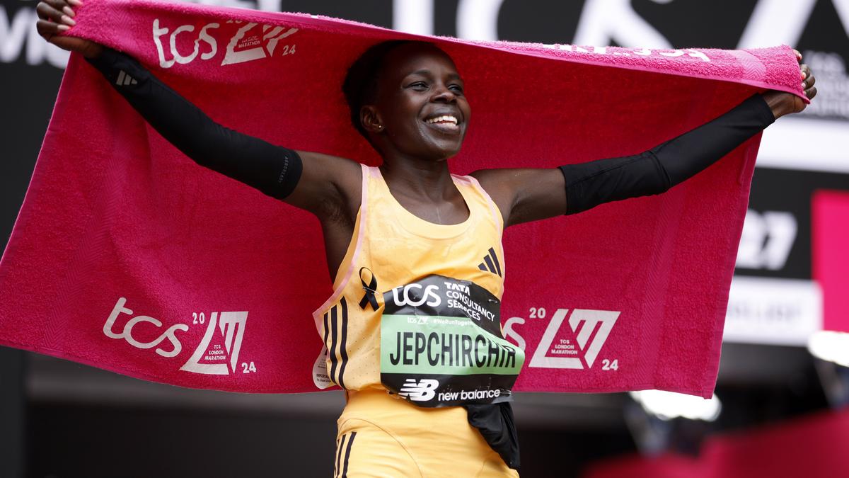 London Marathon 2024: Kenya’s Peres Jepchirchir breaks world record to win women’s race - Sportstar