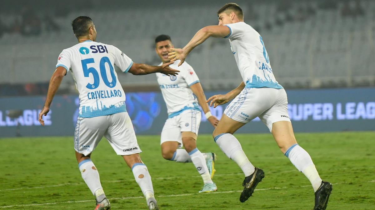 East Bengal 1-2 Jamshedpur FC highlights, ISL 2022-23: Sawyer, Ritwik goals allow JFC to fight ...