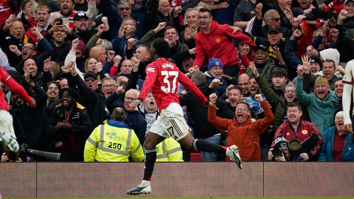 Manchester United vs Liverpool Highlights, Premier League: MUN 3-2 LIV ...