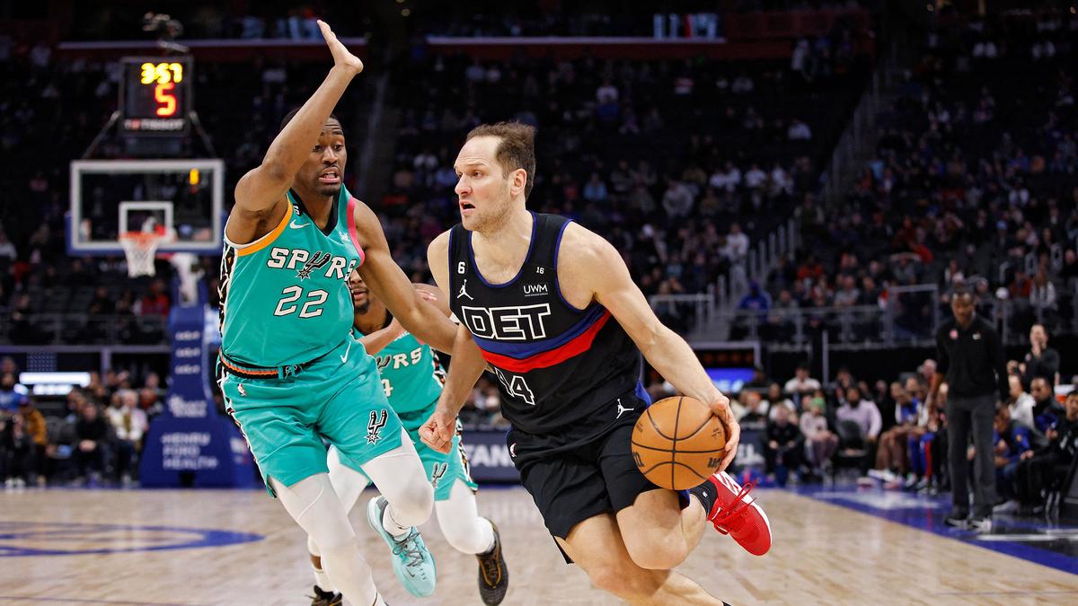 NBA: No Kevin Durant yet, but Devin Booker, Suns skip past Pacers - Sportstar