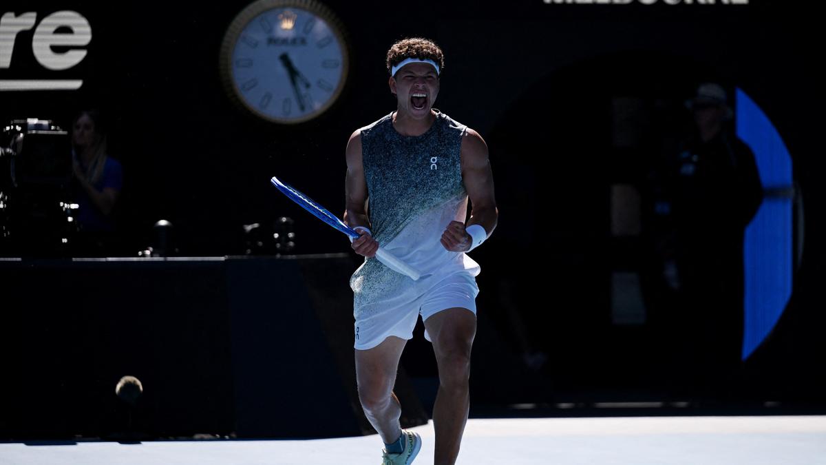 Australian Open 2026: American No. 1 Shelton overpowers Frenchman ...