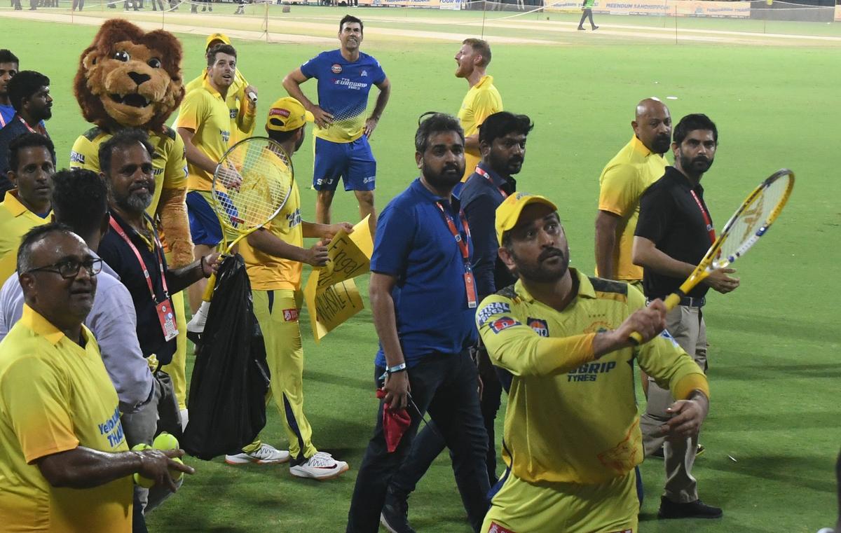 IPL 2023: Dhoni’s CSK does a lap of honour at Chepauk - Sportstar