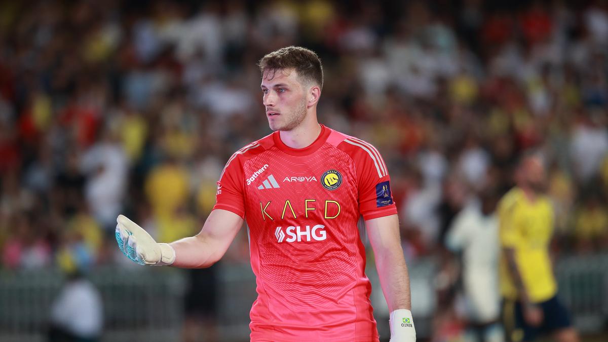 Who is the Brazilian goalkeeper Bento, teammate of Cristiano Ronaldo at ...