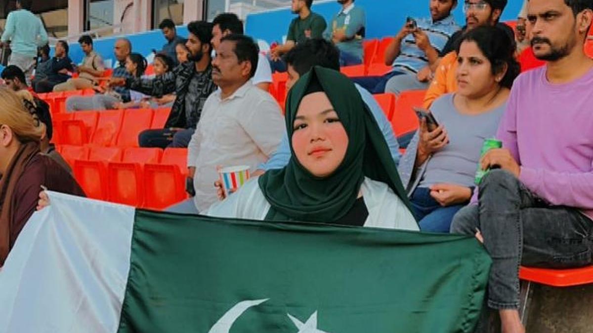 Babar Azam’s Indian superfan Alaysha makes 850-km journey from Bhopal ...