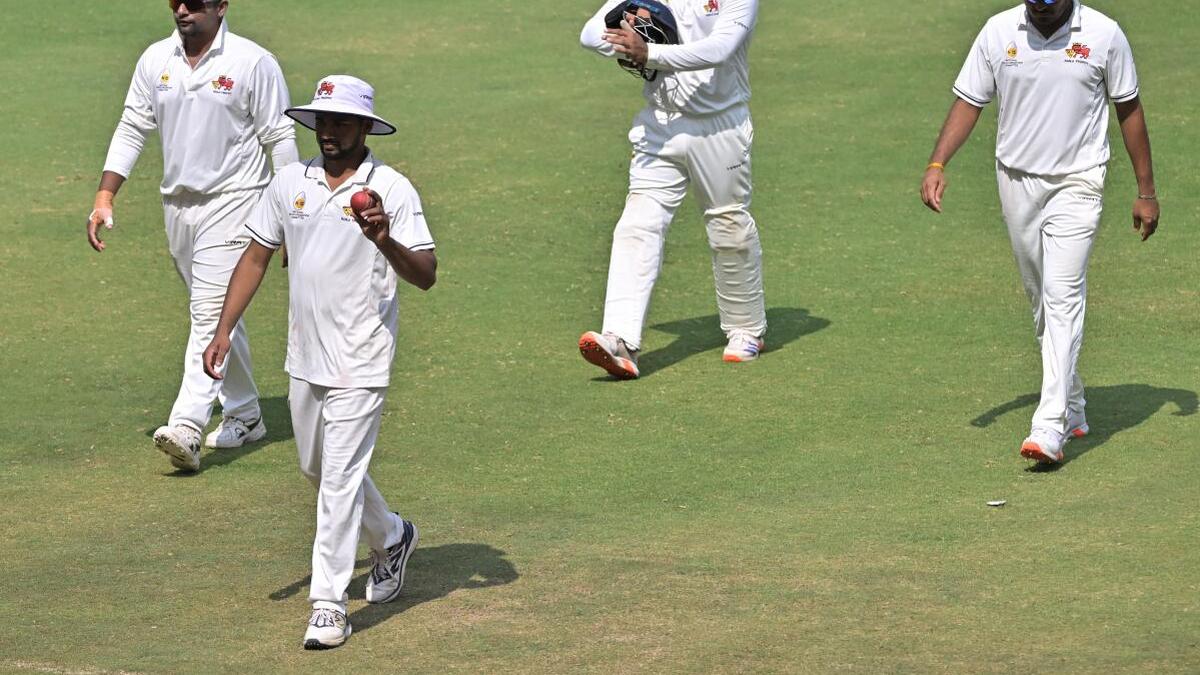 Ranji Trophy 2025-26: Hyderabad goes down fighting as Mumbai seals ...