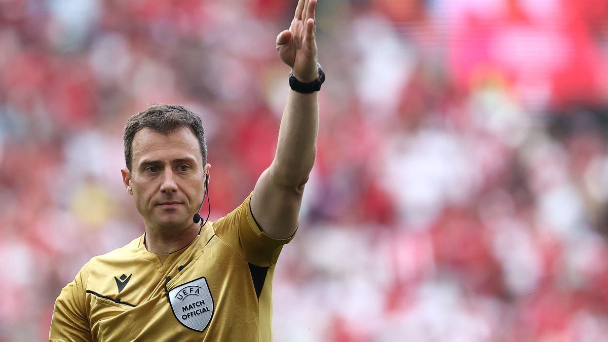 Euro 2024: Who is the referee and VAR of Romania vs Netherlands Round ...