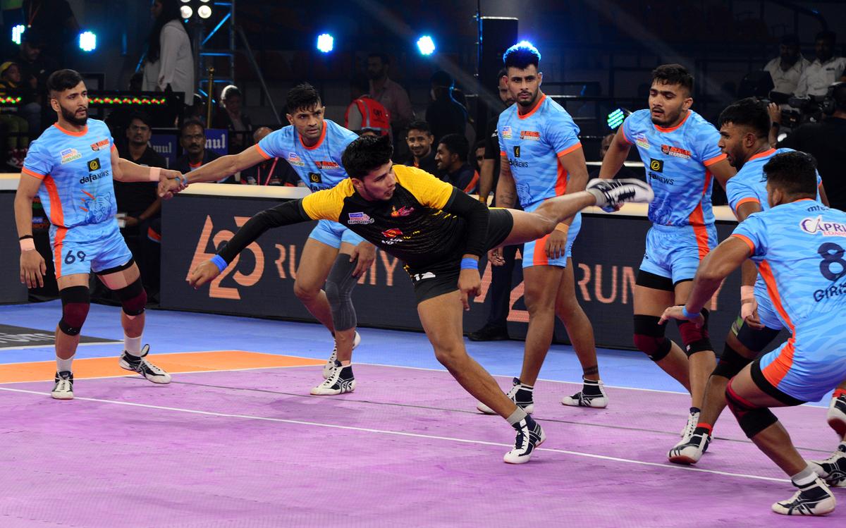 Pro Kabaddi, Day 3, October 9 in pictures: Arjun Deshwal dominates ...