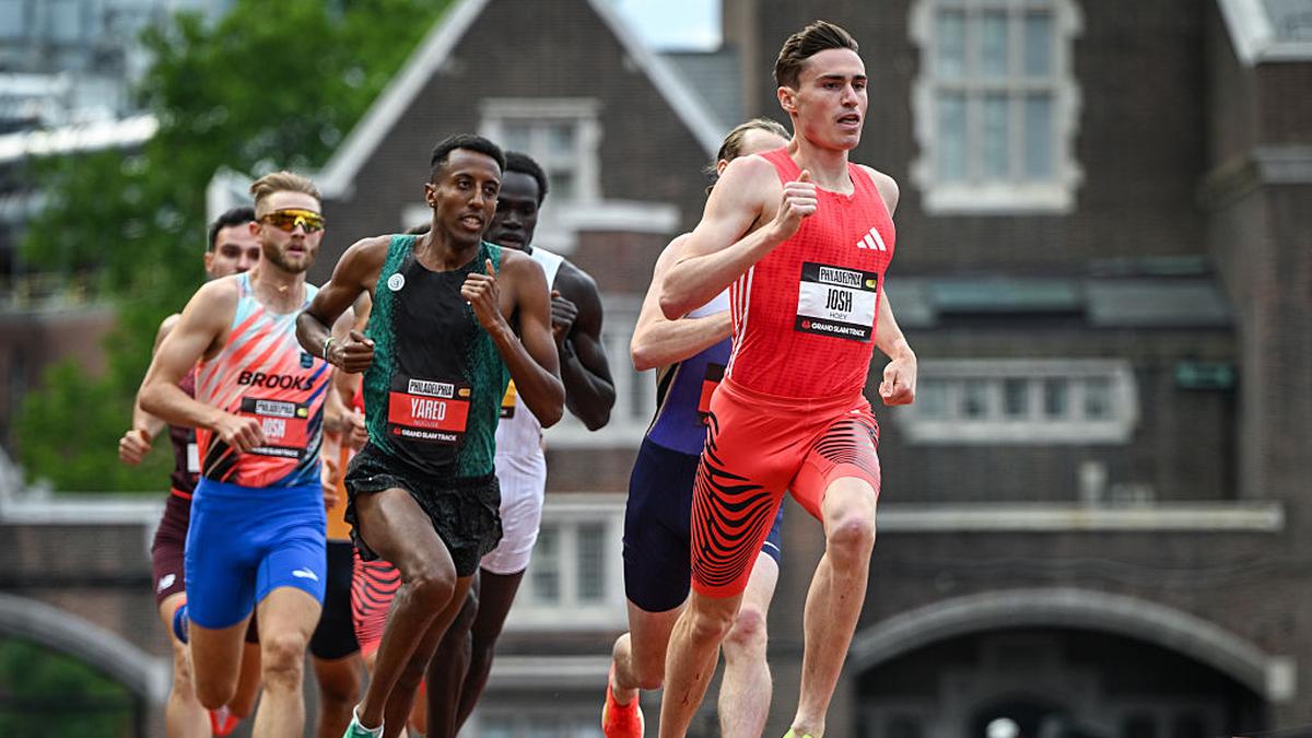 Indoor Grand Prix — Hoey shatters world record in men’s 800m short ...