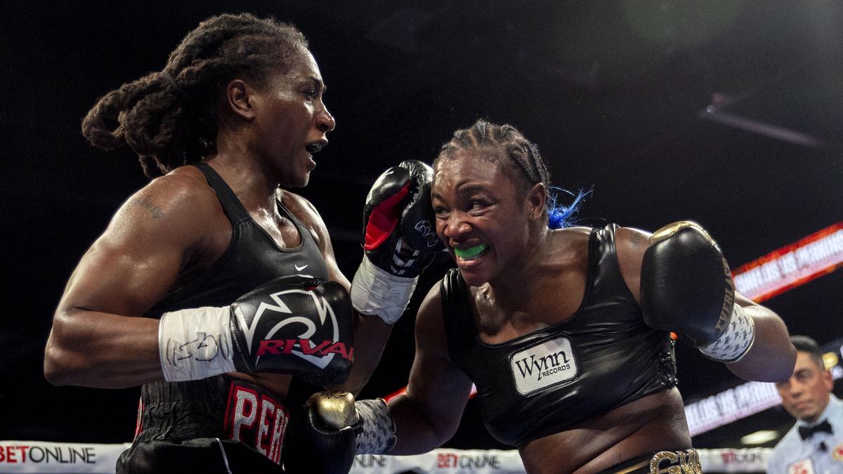 Claressa Shields unanimously outpoints Lani Daniels, successfully ...