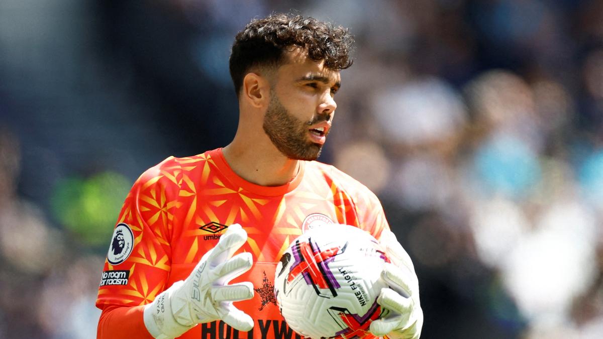Premier League: Arsenal confirms signature of David Raya from Brentford ...