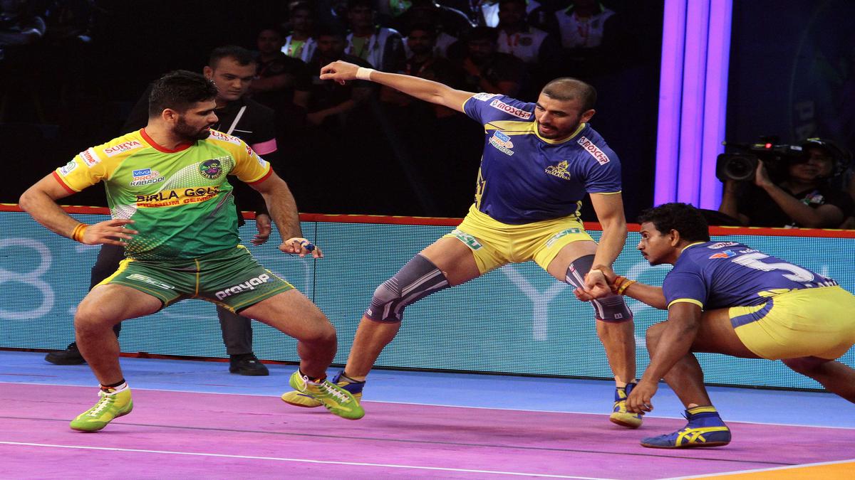 Pro Kabaddi League 2018-19: Pardeep, Deepak Narwal star in Patna ...