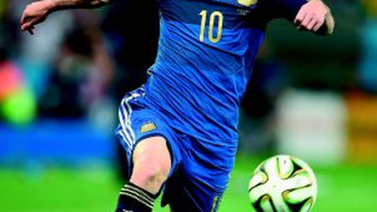 LIONEL MESSI - Sportstar