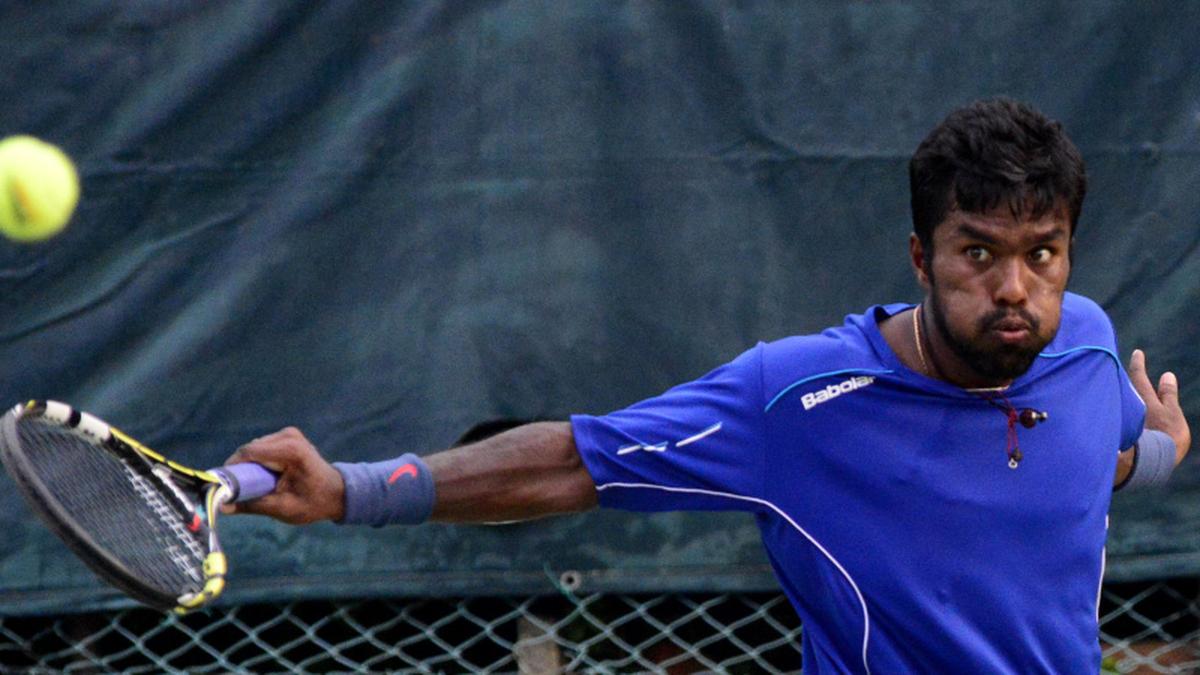 AirAsia Open: Yannick Mertens toys with Vijay Sundar - Sportstar