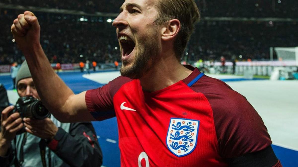 Kane eyes Euro 2016 golden boot after 'amazing' Shearer comparisons ...