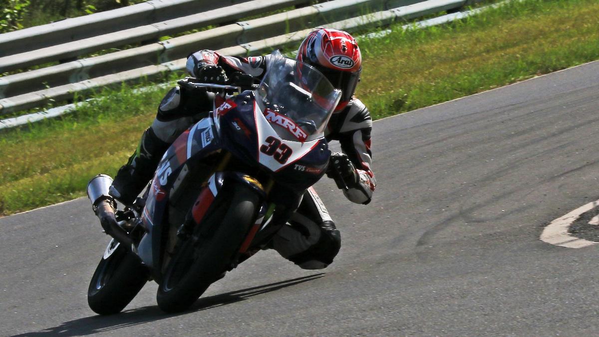 National Motorcyle Racing: TVS, Honda share qualifying honours - Sportstar