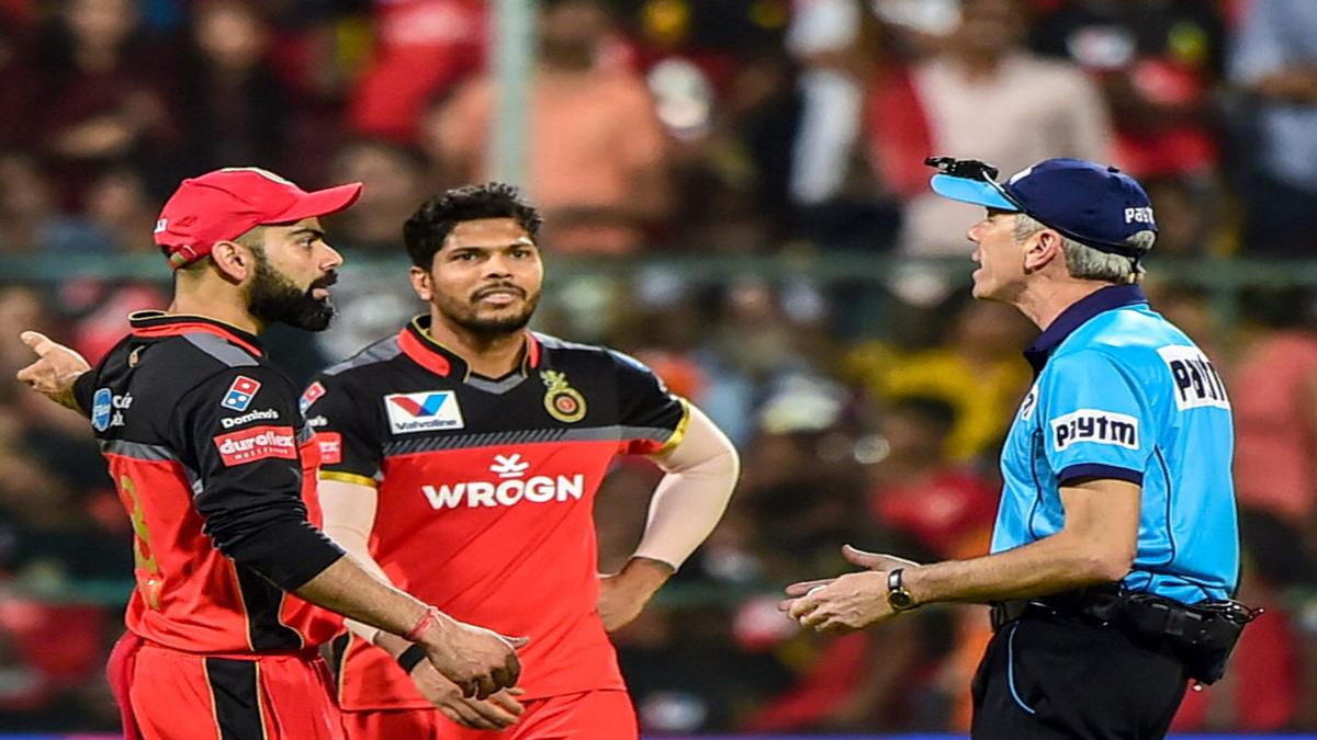IPL 2019: Umpire Nigel Llong loses his cool during Sunrisers Hyderabad ...