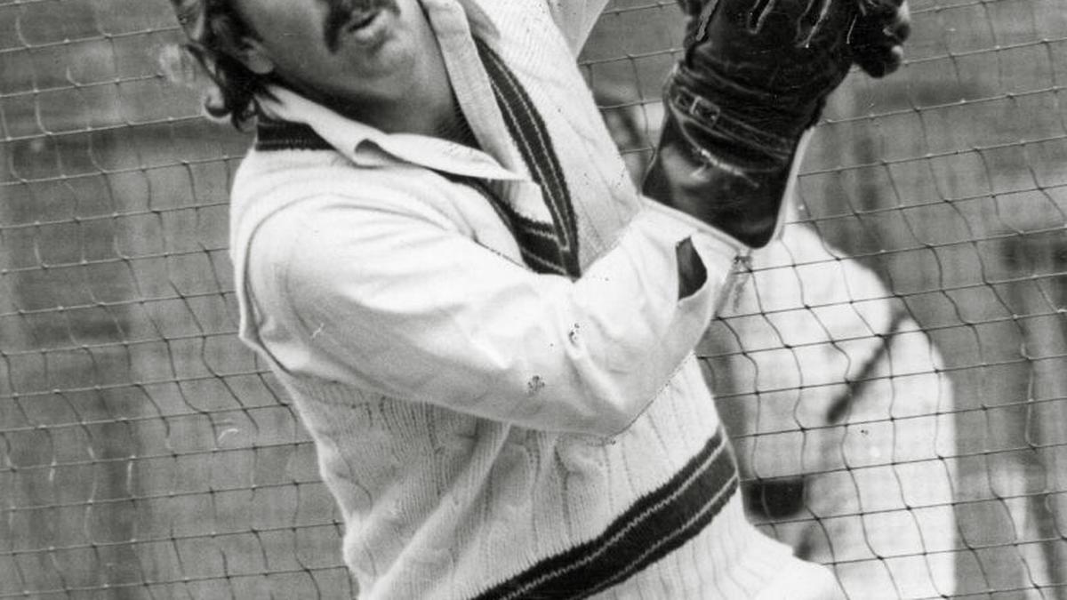 Rodney Marsh suffers heart attack; critical at Queensland hospital ...