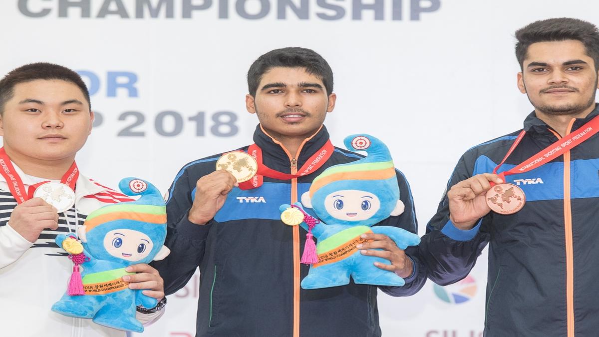 National shooting championships: Arjun Singh Cheema win double crown ...