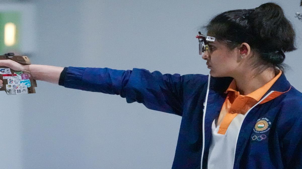 Manu Bhaker wins senior, junior T2 25m pistol trials - Sportstar