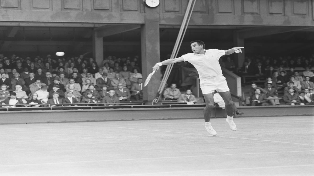 Wimbledon champ, Tennis Hall of Famer Alex Olmedo dead at 84 - Sportstar