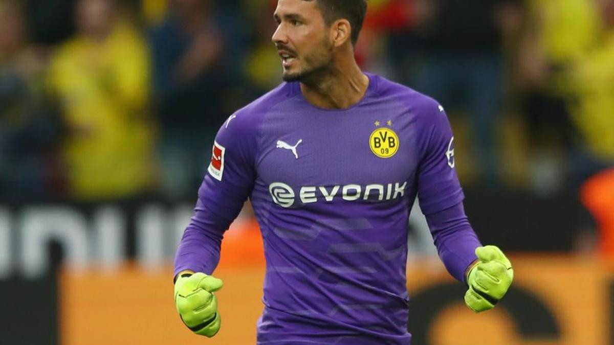 Roman Burki: Borussia Dortmund keeper uses mental coach - Sportstar