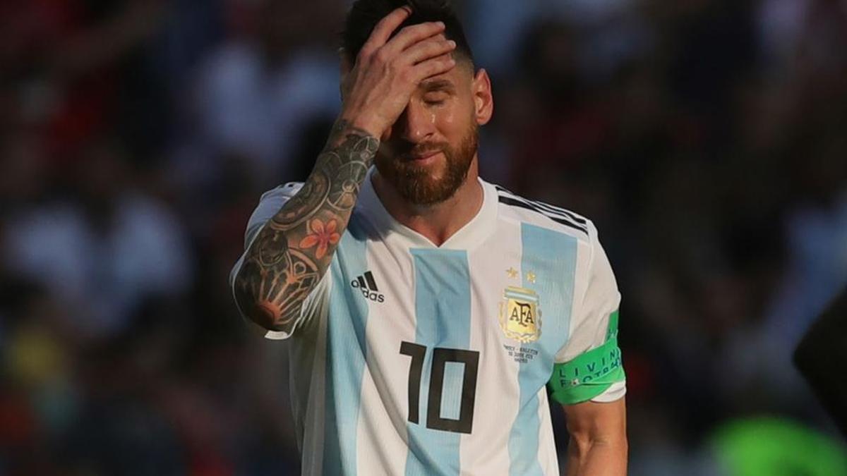 Zico hails Lionel Messi - Sportstar