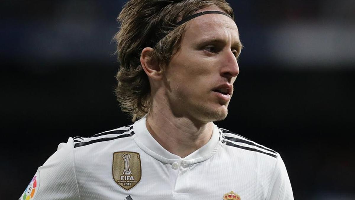 Luka Modric: Real Madrid loses Croatia midfielder to adductor injury ...